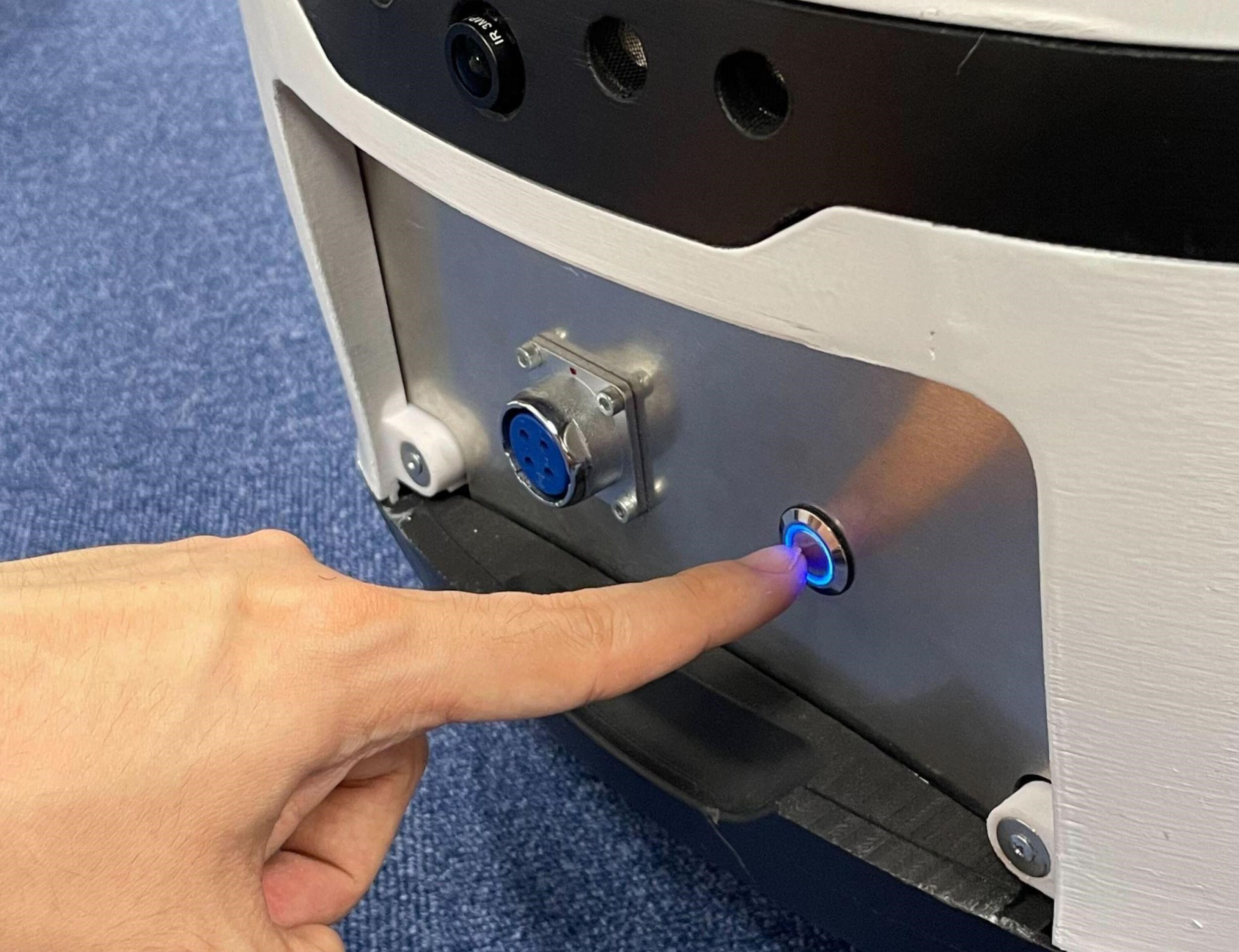 [ugo Pro G3] Turning the power on and off – ugo Support